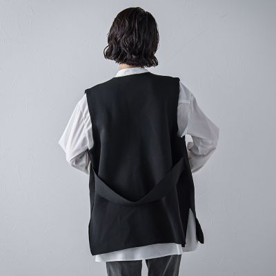 後姿もこなれ感”スポンディッシュニットジレ≪手洗い可能≫ | la.f